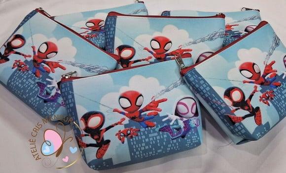 Necessaire Spidey e Seus Amigos Espetaculares | Vitrine Artesanou